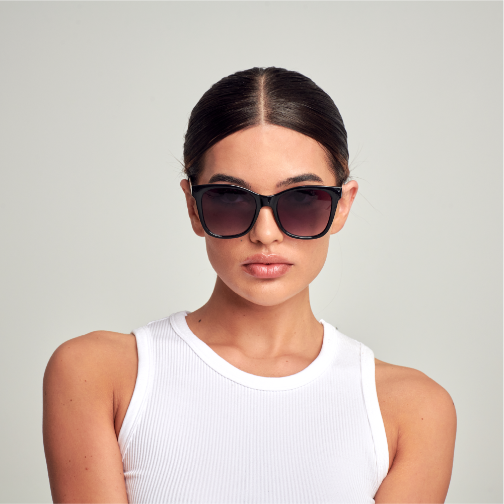 Mad Shade - Bold Black Square Frame with Gold Arm Accent UV400 Lens – Oversized Retro 90s ...